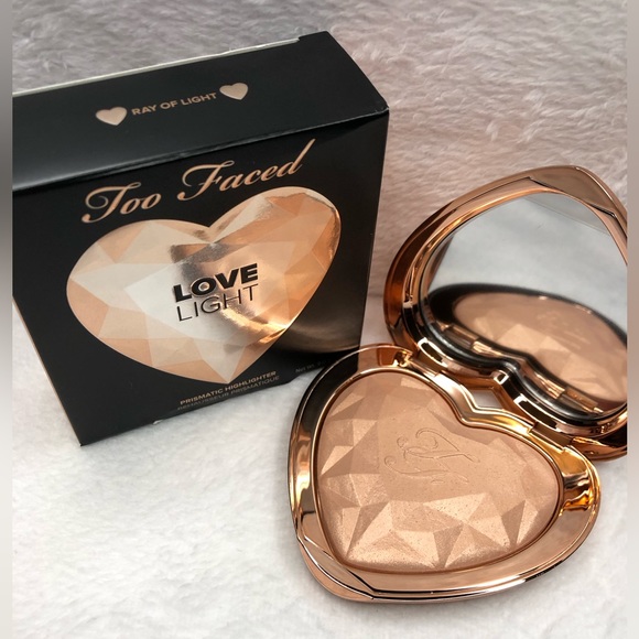 Too Faced | Makeup | Nib Too Faced Love Light Prismatic Highlighter Ray ...